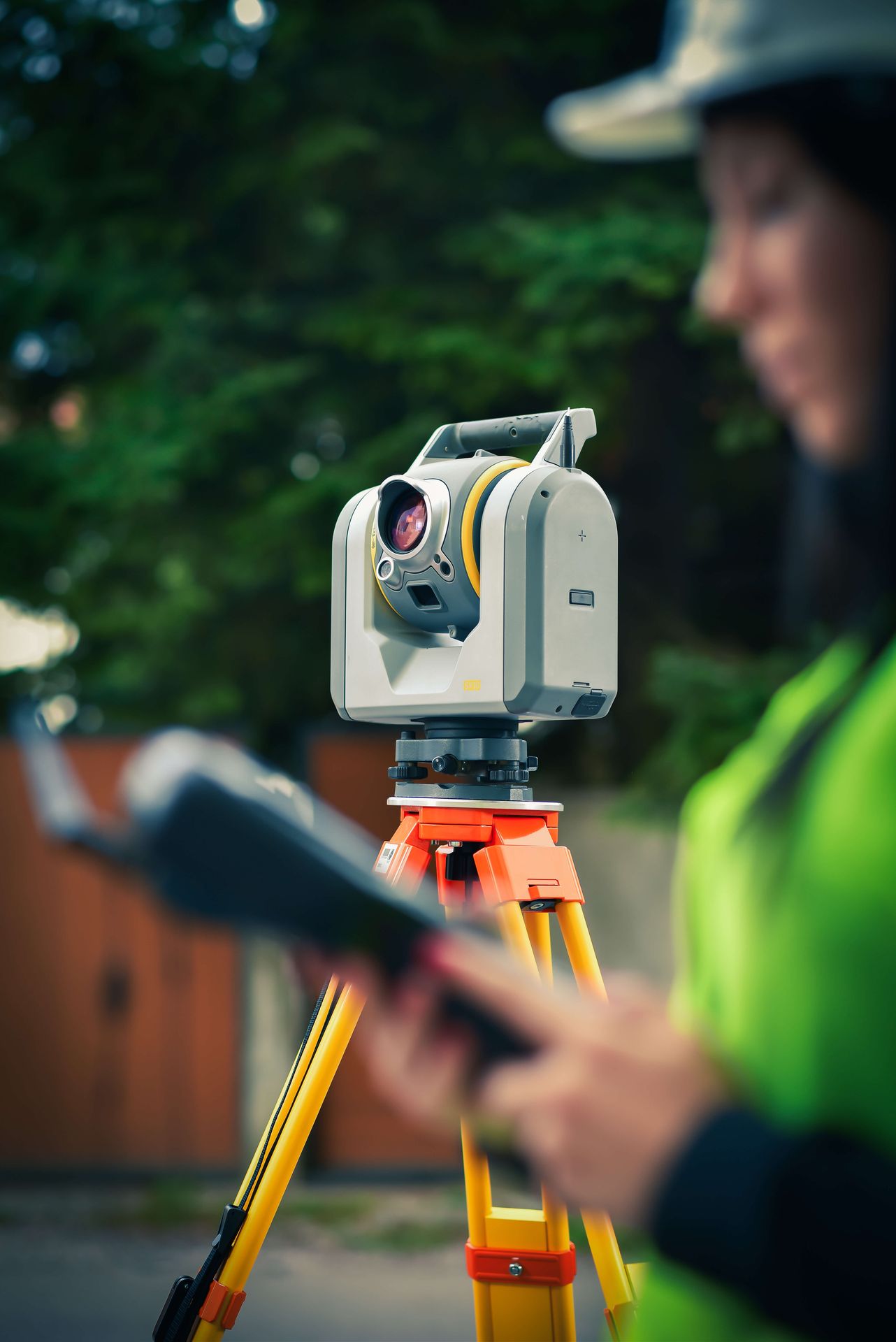 Manual monitoring services | Institute for new Geospatial Services and ...